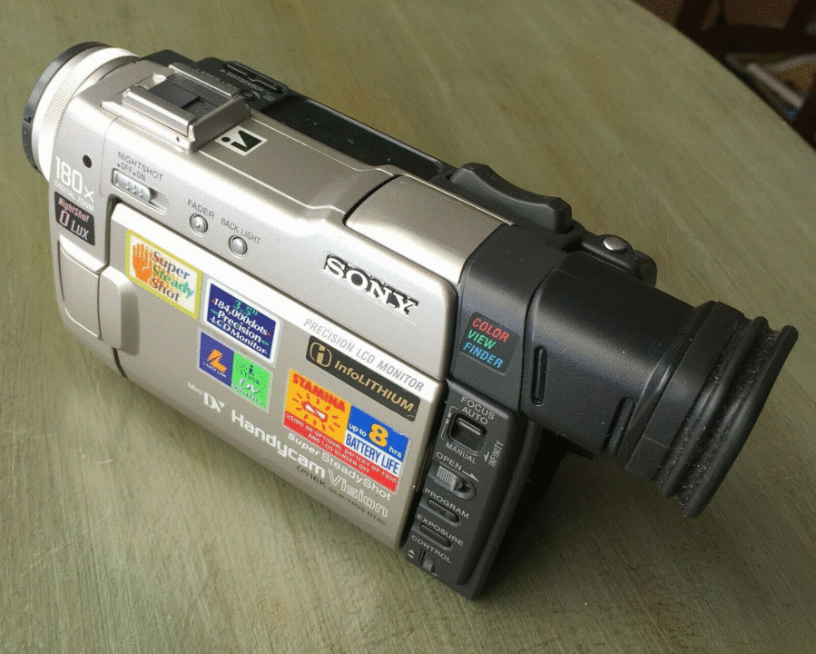 Mano a Mano - SONY DCR-TRV9 Mini DV Handycam Vision Digital Vid