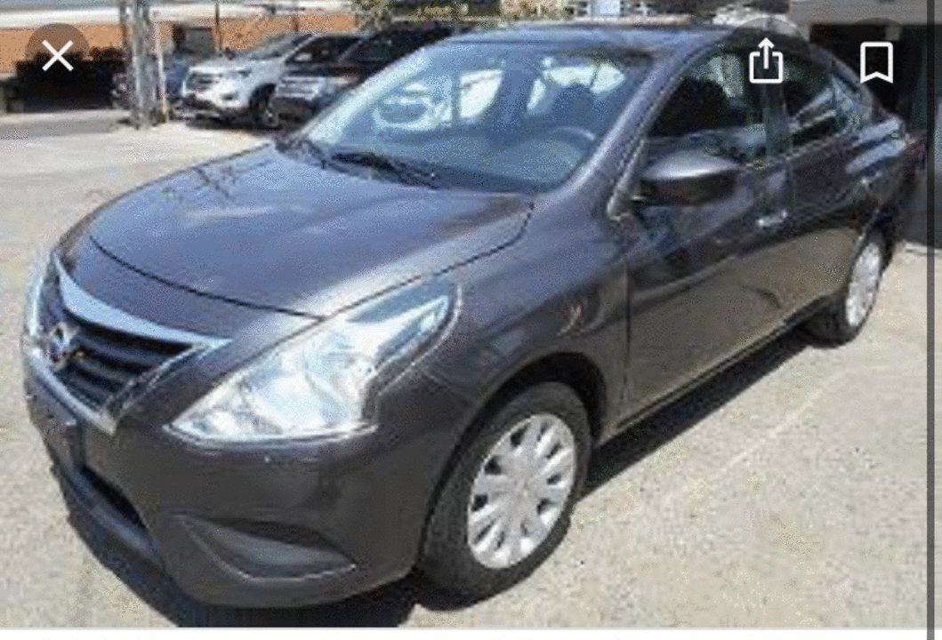 Mano a Mano - Nissan Versa gris 2018 automático