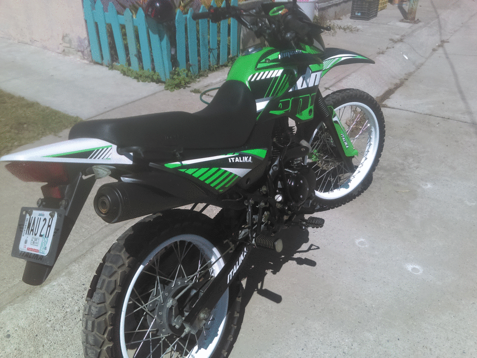 Mano a Mano - ITALIKA DM200